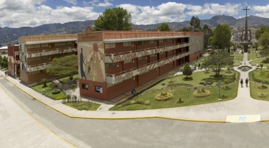 UTPL conmemora 44 años de promover educación a distancia a Ecuador y al ...